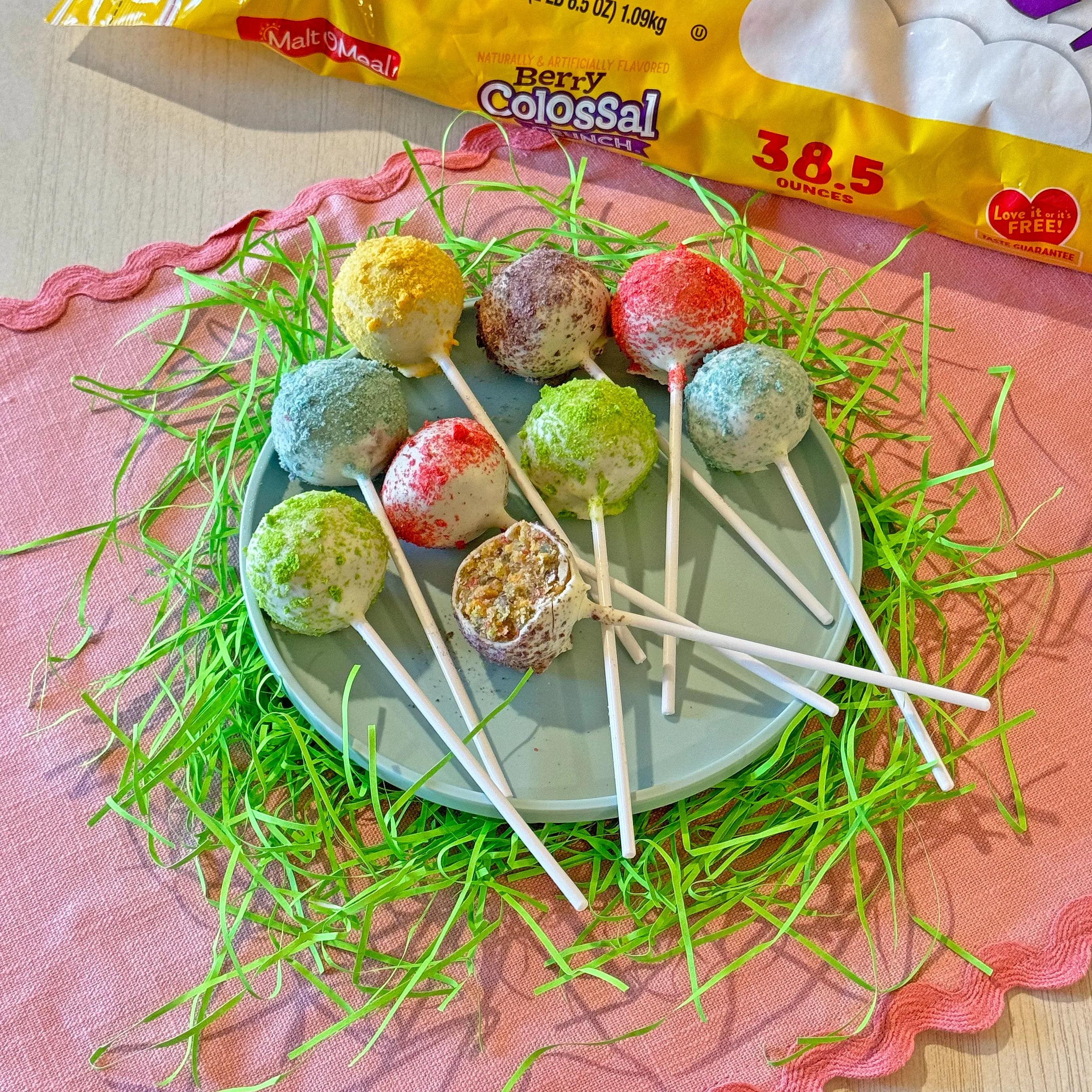Malt-O-Meal Berry Colossal Crunch Cake Pops Recipe